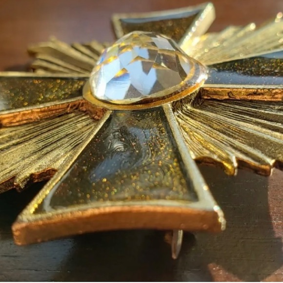 Richard Serbin | Jewelry | Richard Serbin Vintage Green Maltese Cross ...